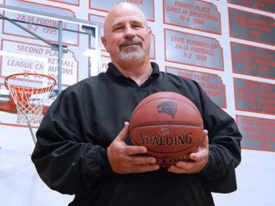 Gunter leaves basketball court | Sports | marysvilleonline.net