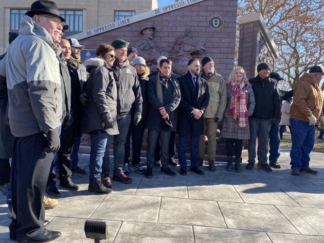 Monument dedicated to horse soldiers | News | marysvilleonline.net