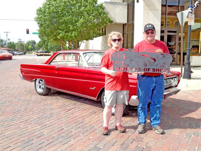 Largest crowd ever attends Big Blue River Days | News ...