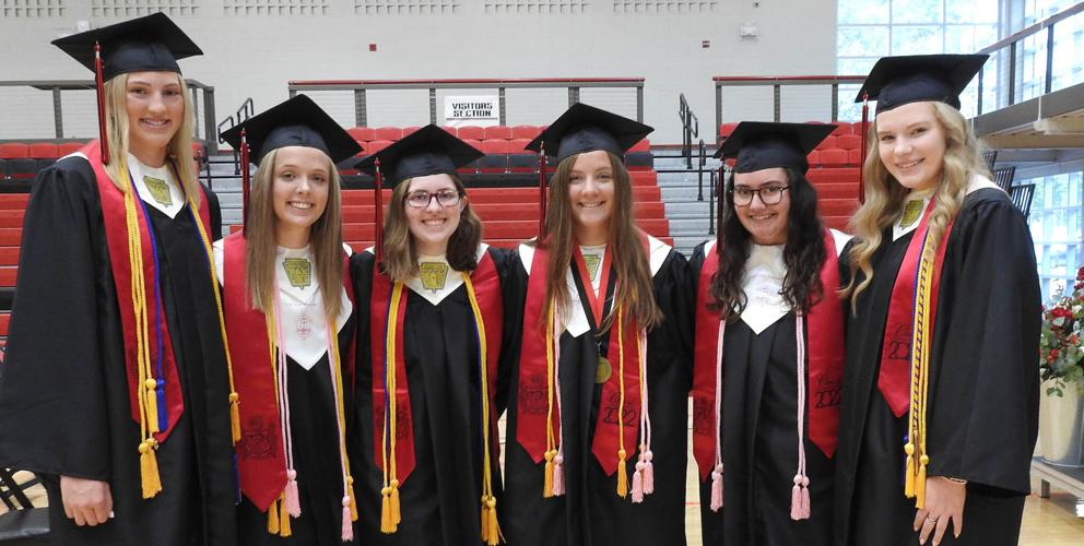 New journey begins for grads | News | marysvilleonline.net