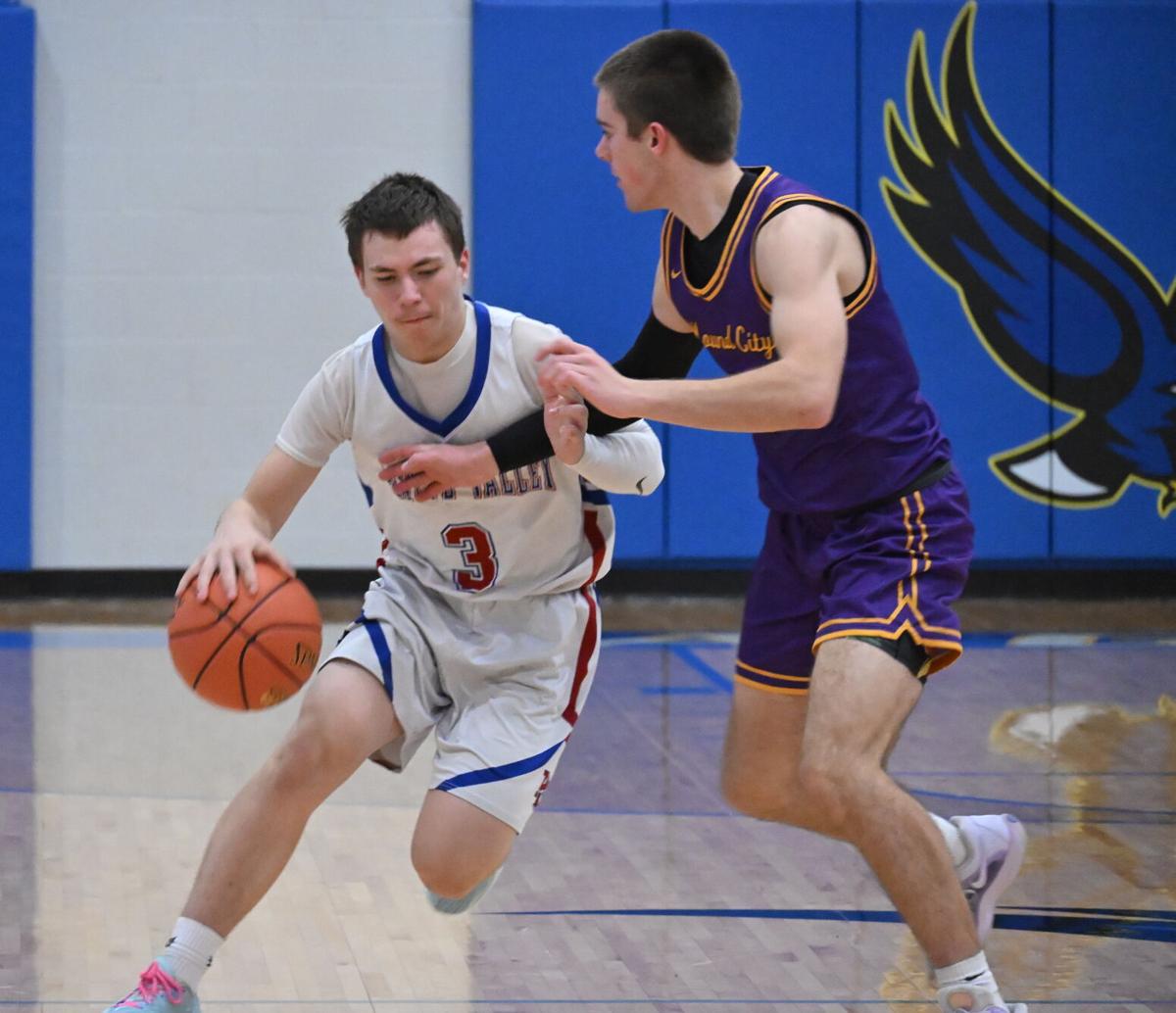 Photos: Platte Valley v. Mound City | Multimedia | Maryville Forum