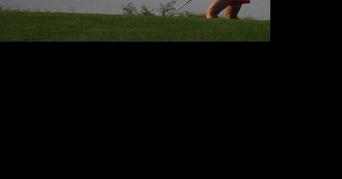 Spoofhounds complete undefeated season with Pink Out | Sports ...