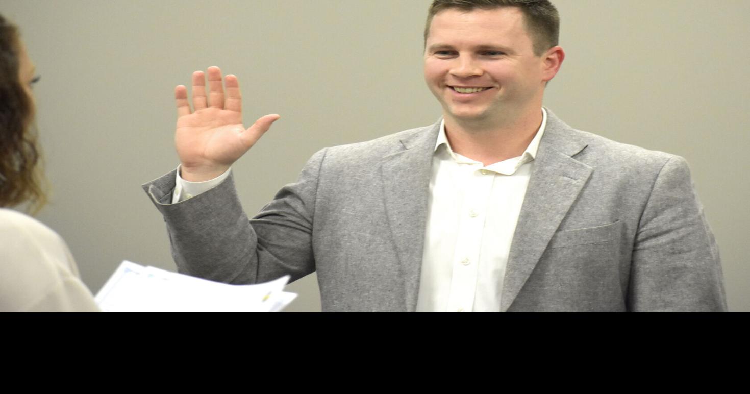 Merrill sworn in as new mayor | News | Maryville Forum