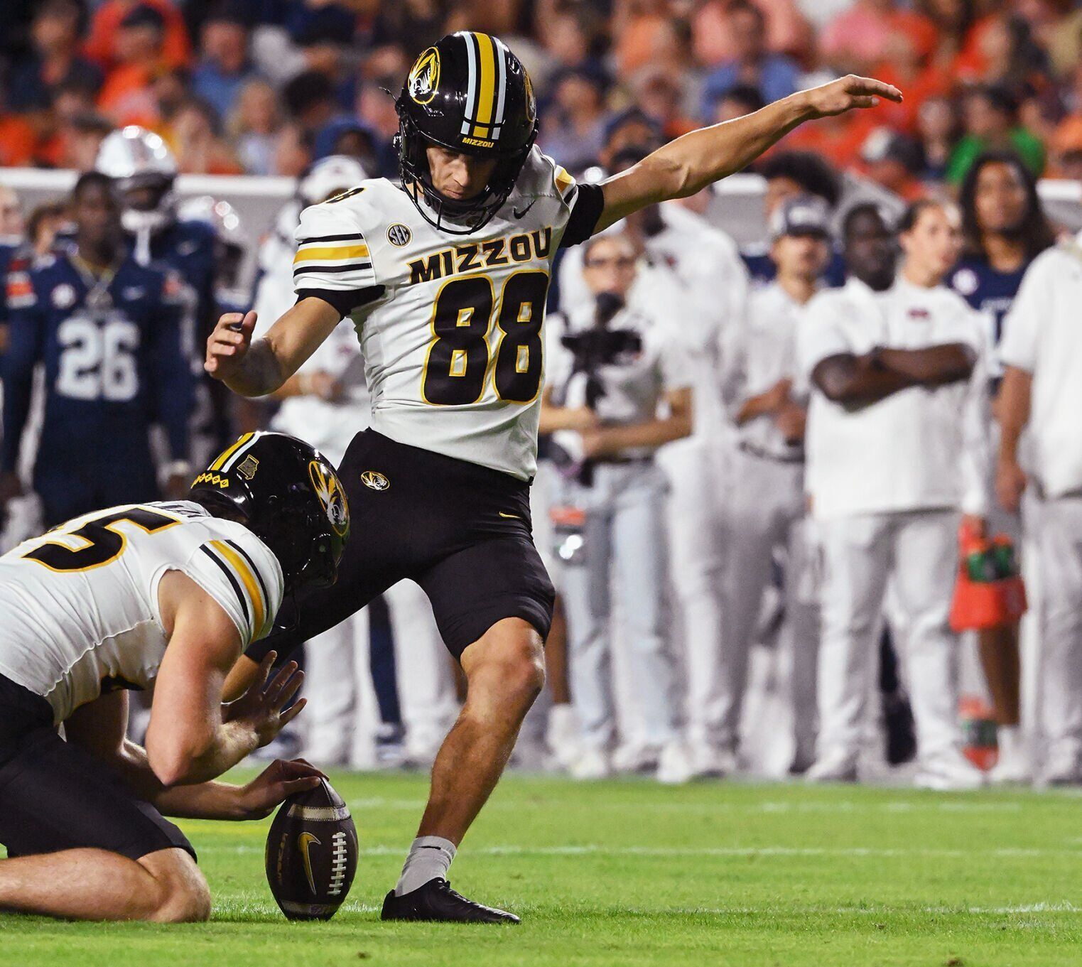 Mizzou’s offseason turnover grows as four more enter portal, Coleman ...