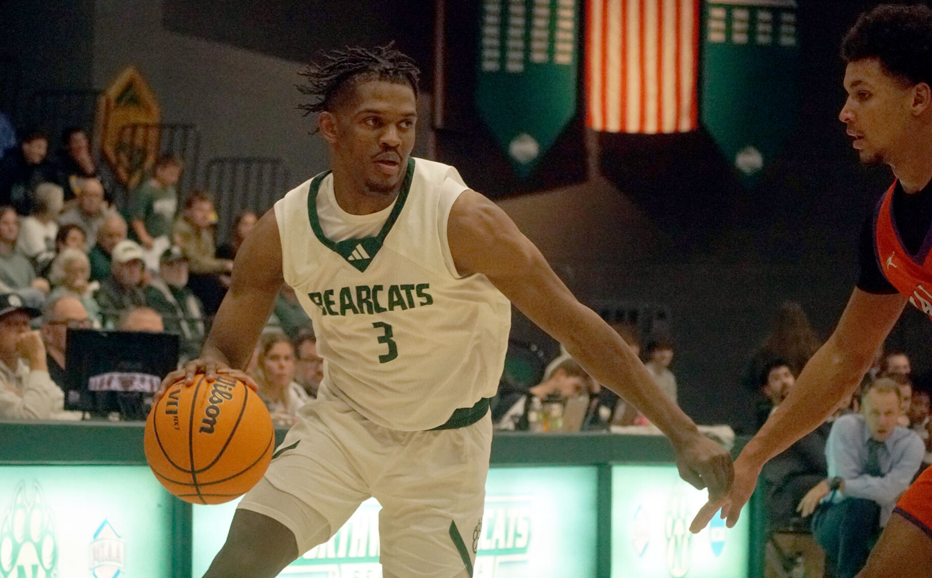 Bearcats keep hot start rolling with fourth-straight win | Sports ...