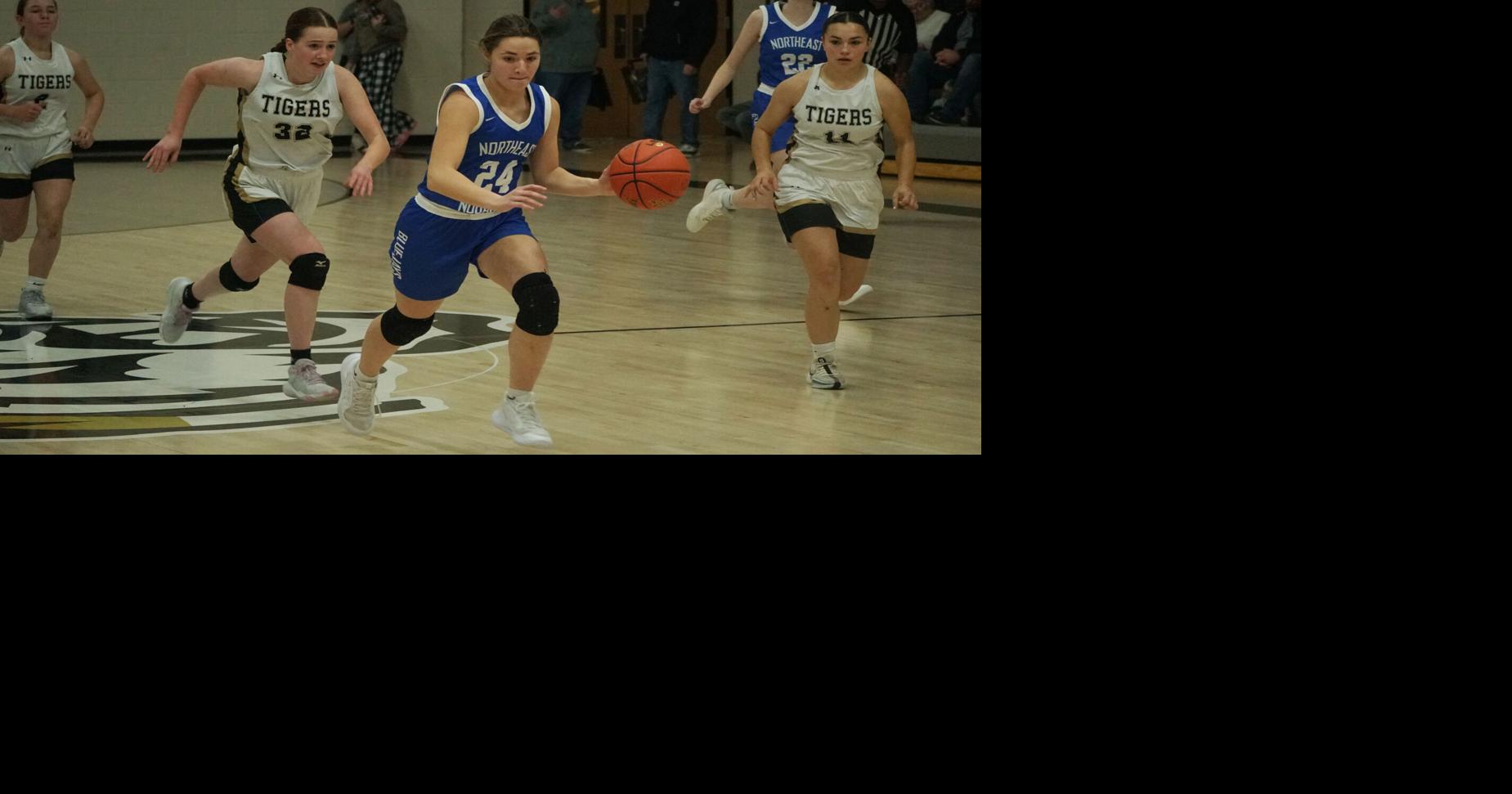 Busby, defense power Bluejays past Tigers | Sports | Maryville Forum