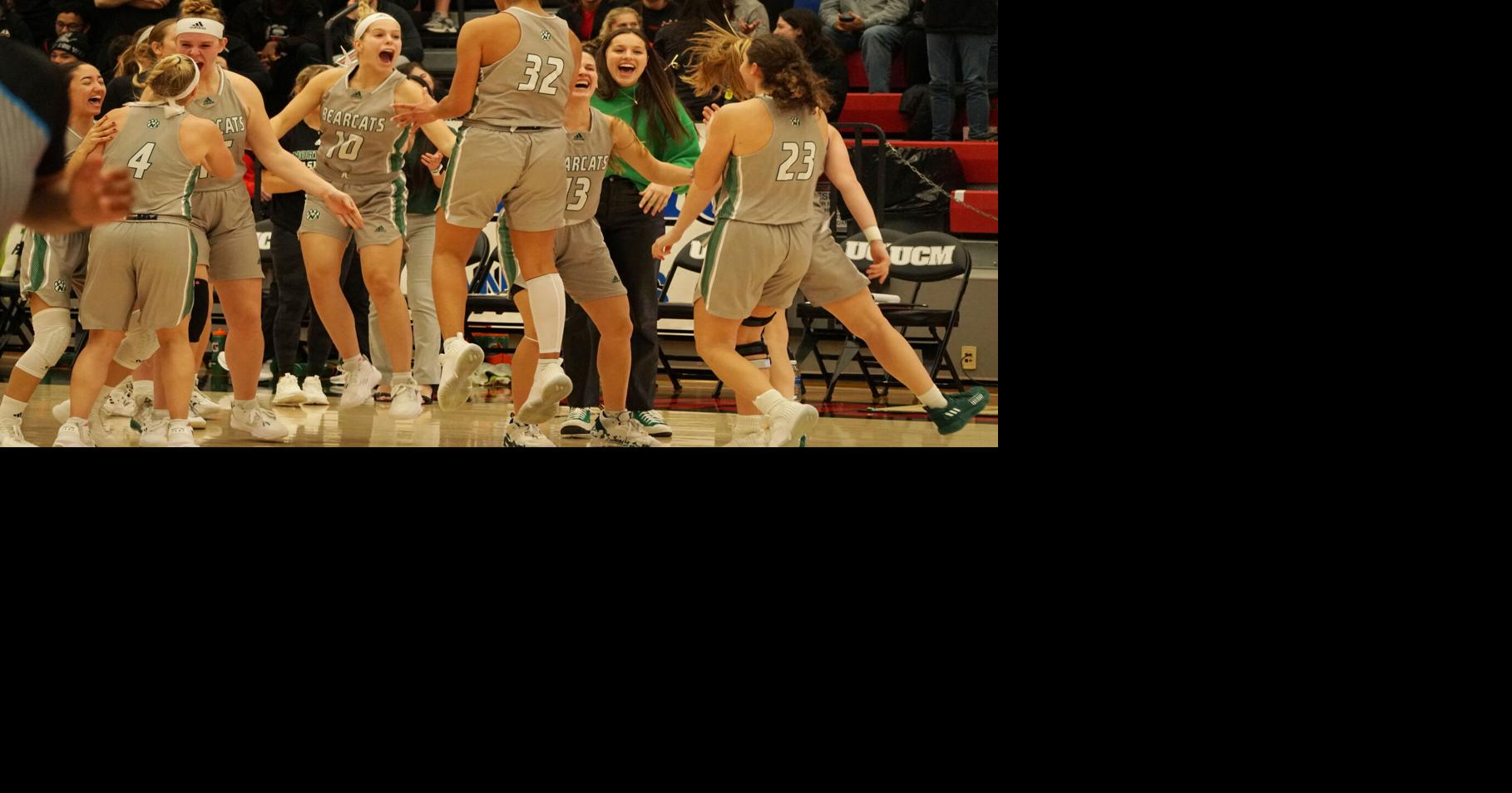 Hartnett dices up Jennies as Bearcats snap 15-game skid in rivalry ...