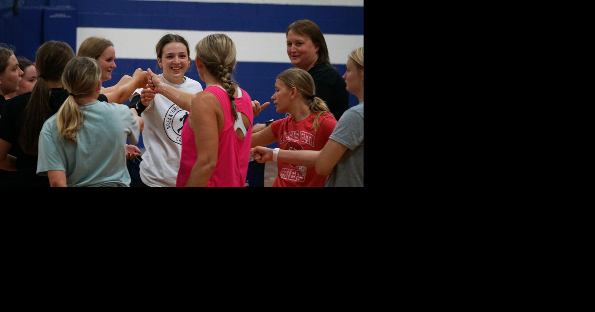 Photos: North Nodaway Fall Practices | Multimedia | Maryville Forum