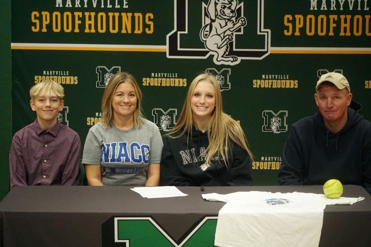 Cunningham signs with Trojan softball | Sports | Maryville Forum