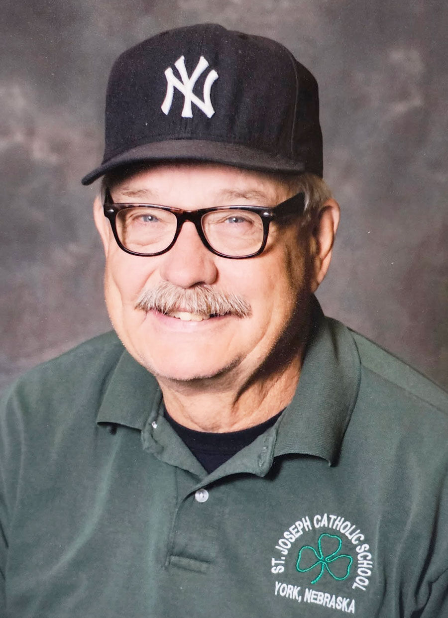 Leo Kloewer | Obituaries | Maryville Forum