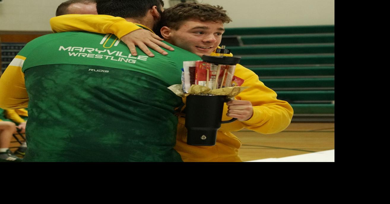 Photos: Spoofhound Wrestling Senior Night | Multimedia | Maryville Forum