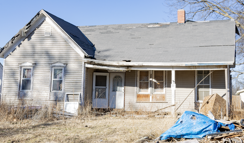 Two Burlington Junction homes deemed dangerous | News | Maryville Forum