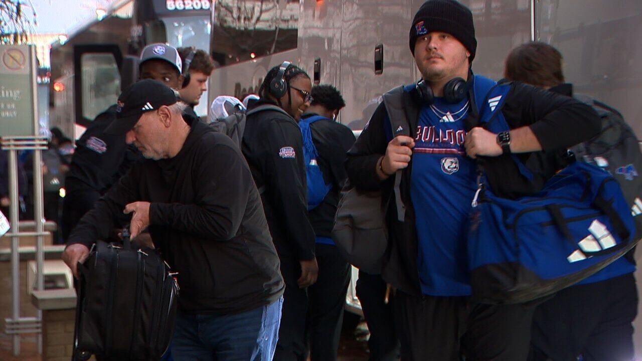 LA Tech, Coastal arrive in Shreveport for Indy Bowl | State and ...