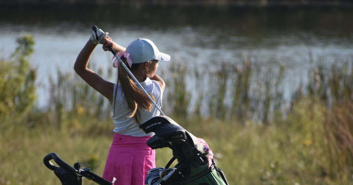 Spoofhounds trade in green for pink to help Mosaic oncology unit ...