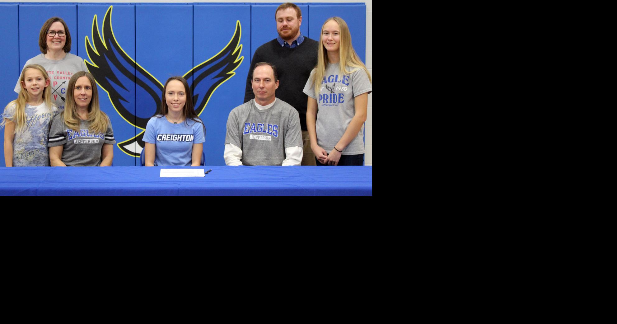 Riley commits to Creighton | Sports | Maryville Forum