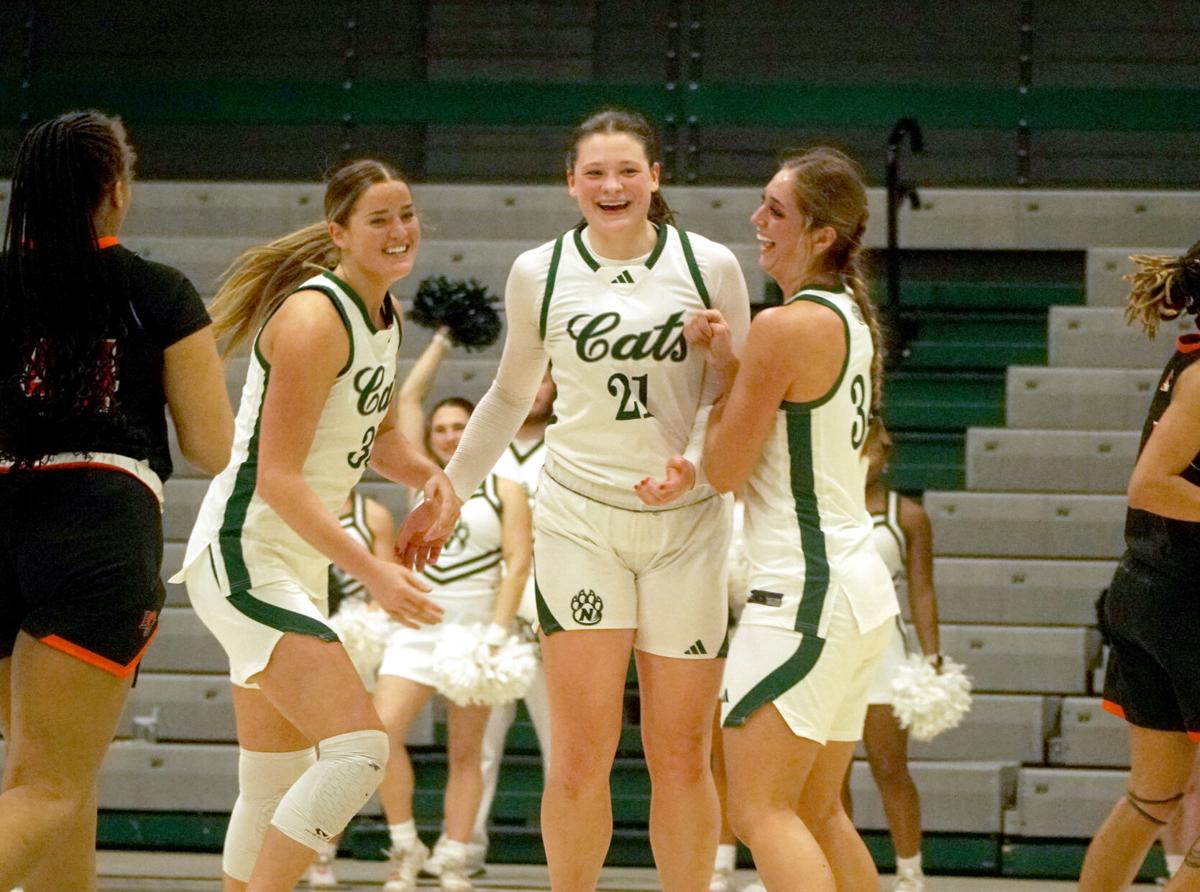 Bearcats bludgeon Baker for seventh-straight win | Sports | Maryville Forum