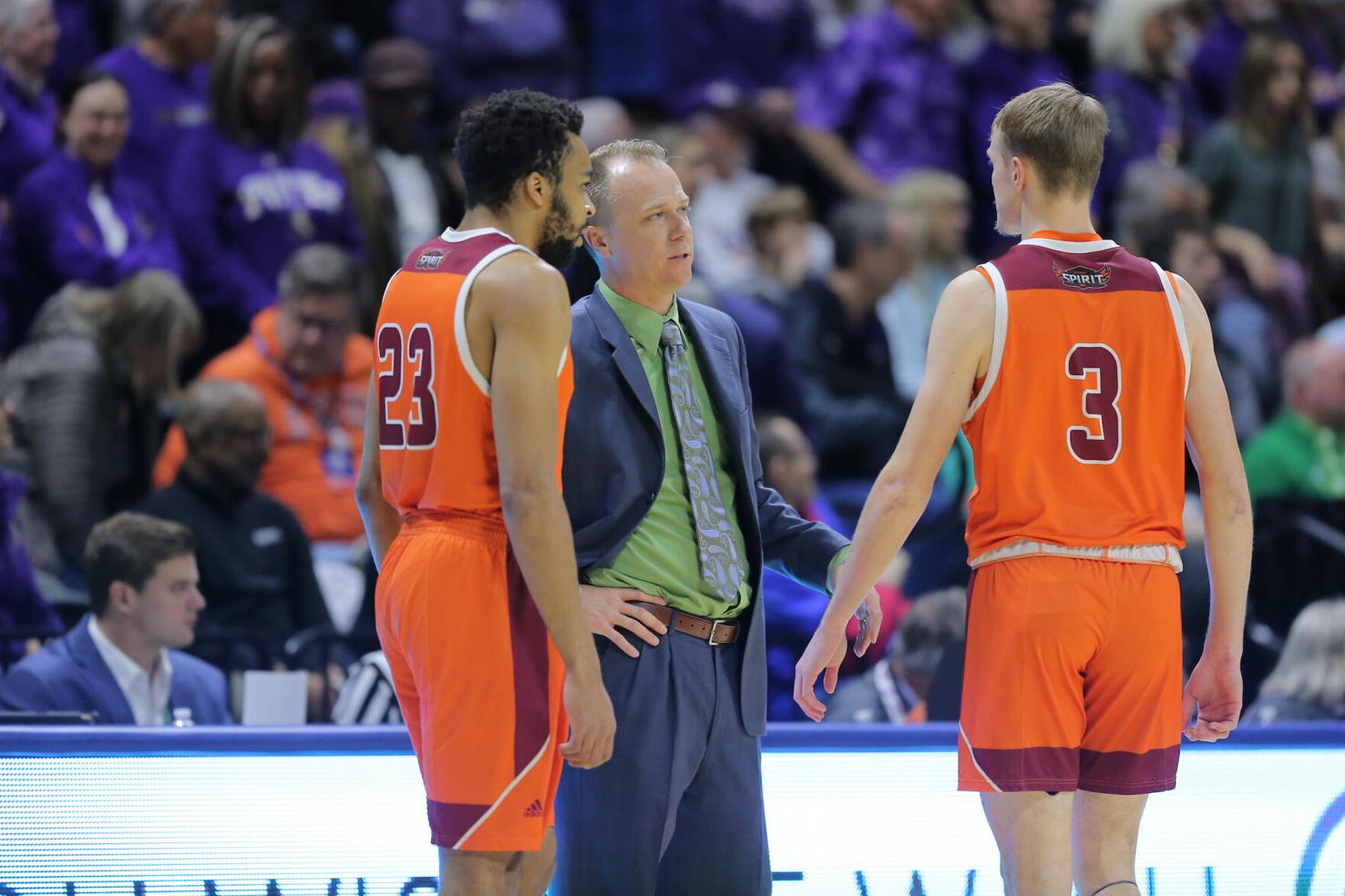 Bearcats hire program-builder in Keeley as new basketball coach ...