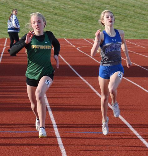 Acklin wins Golden Shoe as Hounds dominate in Chillicothe | Sports ...