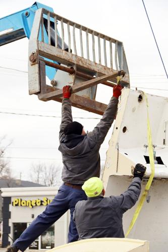 Kris & Kates cone arrives from Canada | Features | Maryville Forum