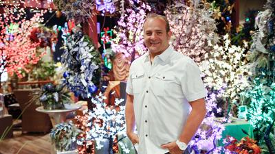 The Idea Man: Travis Freeman Grows, Expands Holiday Lighting Business ...