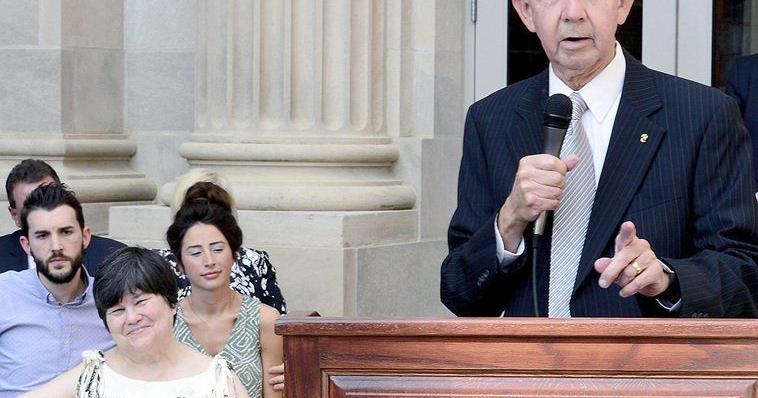 Taylor to help with Stitt transition | Gallery | mcalesternews.com