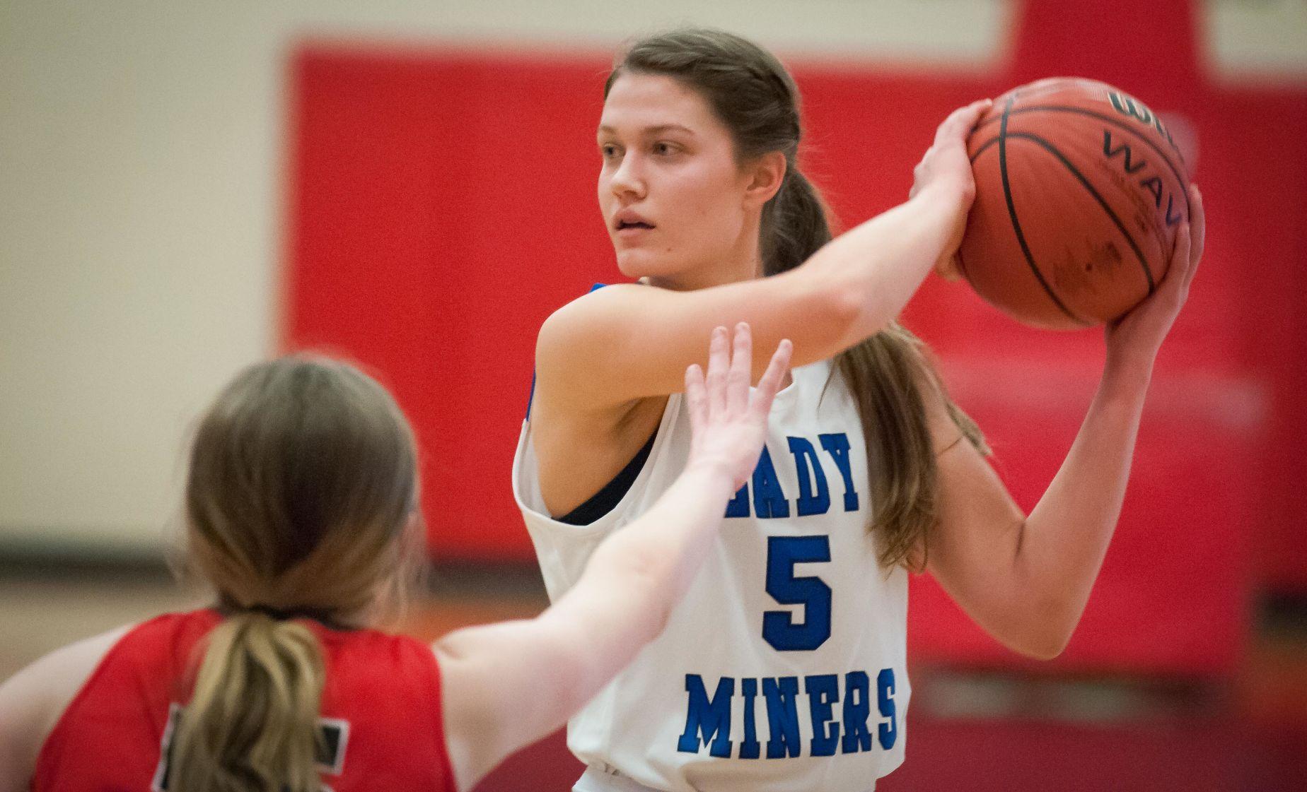 GIRLS BASKETBALL: Hartshorne gets first win at state tournament ...