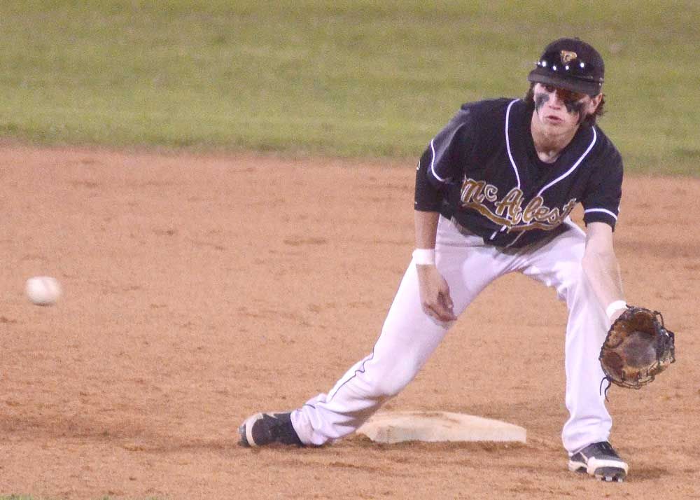 Buffs baseball crushes Lawton MacArthur | Local Sports | mcalesternews.com