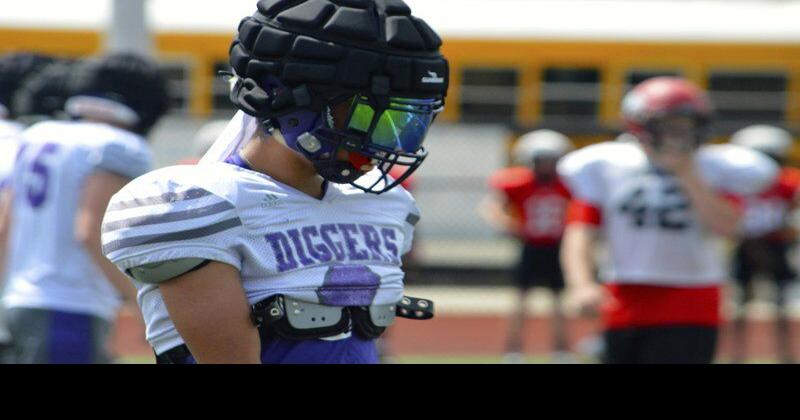 HS FOOTBALL: Spring camp brings experience and live football | Local ...