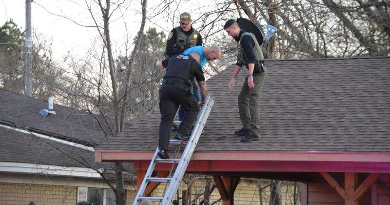 Crime briefs: Man arrested on roof after foot chase | Crime ...