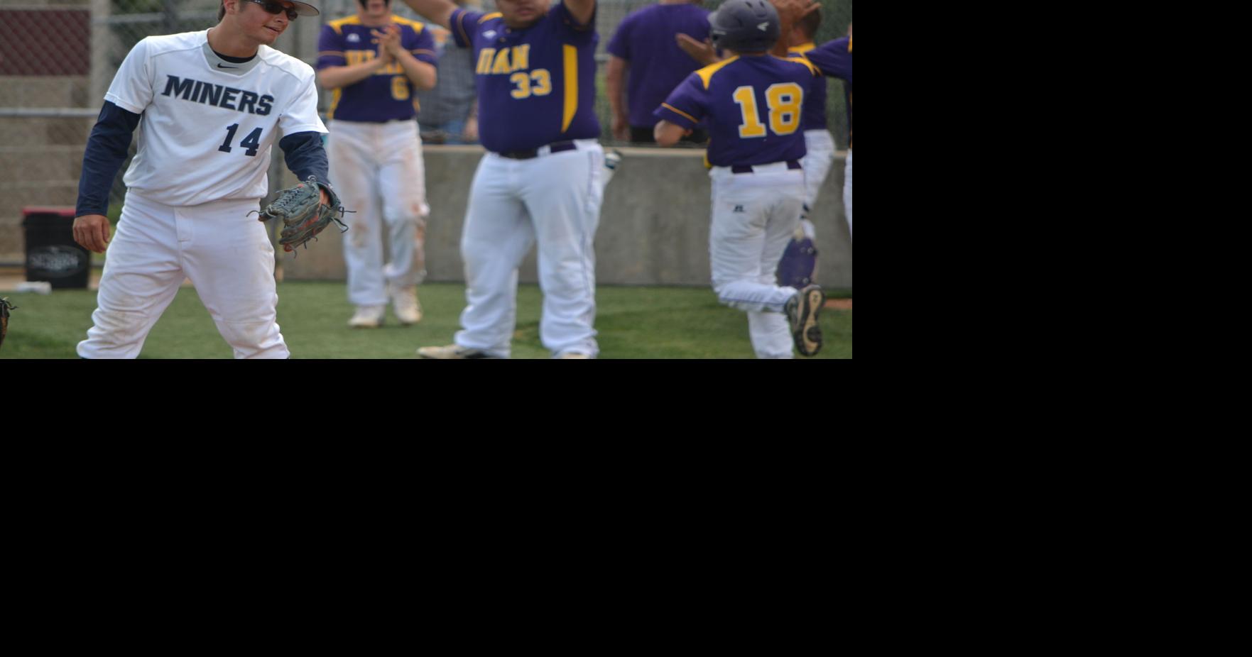 HS BASEBALL STATE: Hartshorne falls short vs. Vian in quarterfinals ...