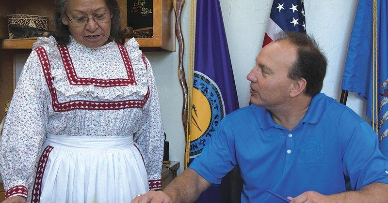 Choctaw chief signs proclamation | Local News | mcalesternews.com