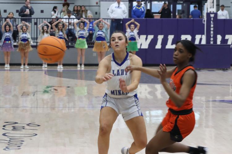 Hartshorne, Preston battle for state spot | Sports | mcalesternews.com