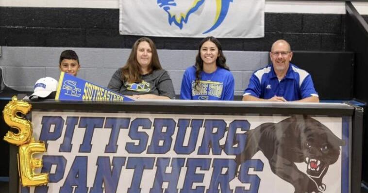 Pittsburg's Akiera Hawk signs to play college hoops with Southeastern ...