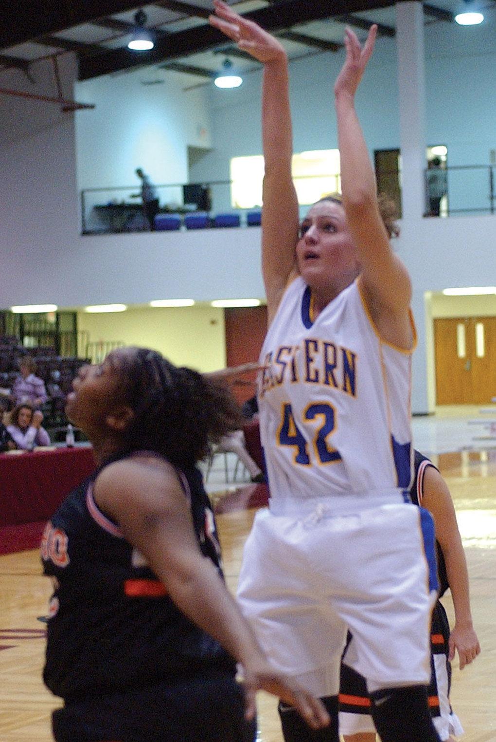 Whitney Ward adjusts to the college game | Sports | mcalesternews.com