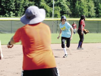 Lady Dogs softball gets practice underway | Sports | mcduffieprogress.com