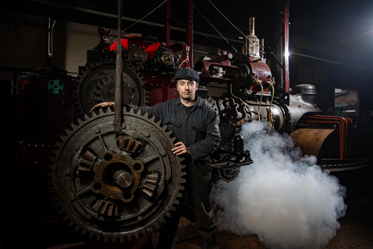 Engineer spends two years restoring a 100-year-old steamroller ...