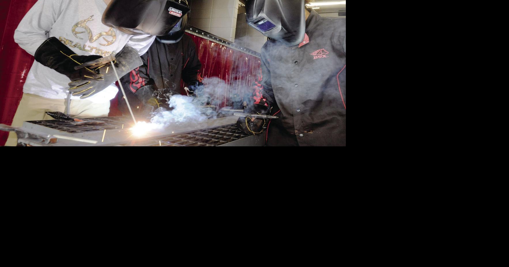 Ribbon cut on new THS welding lab | News | mcduffieprogress.com