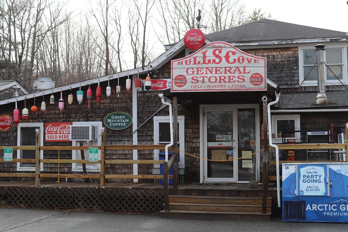 Hulls Cove General Store sold to new owners | Business | mdislander.com