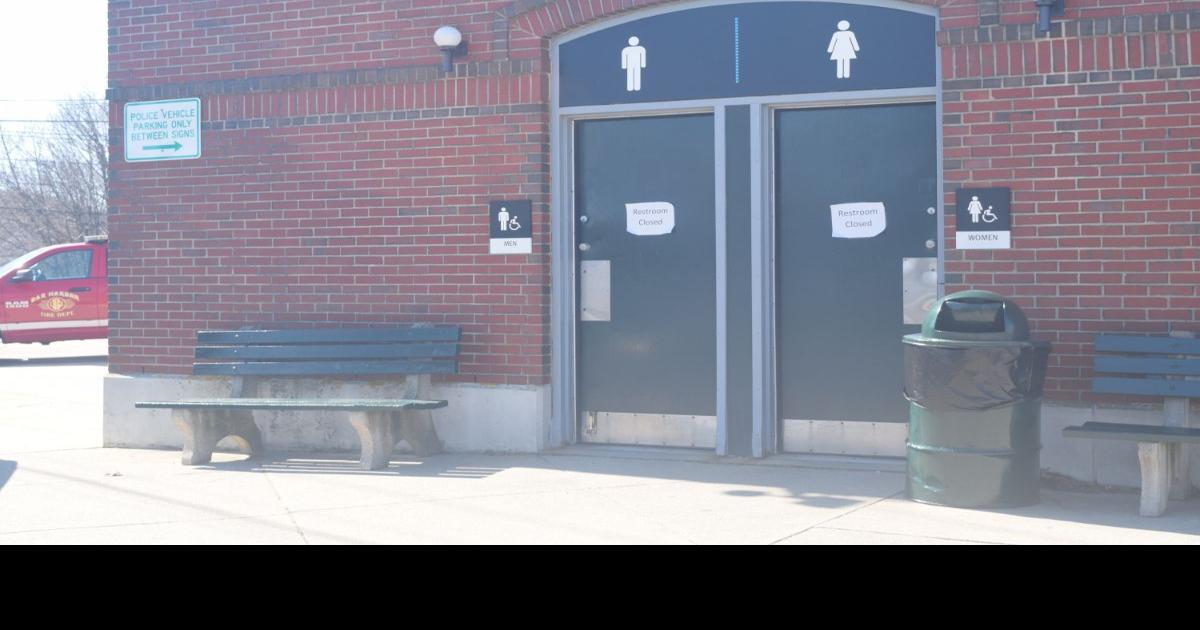 Pandemic potty break: Fewer public facilities available | News ...