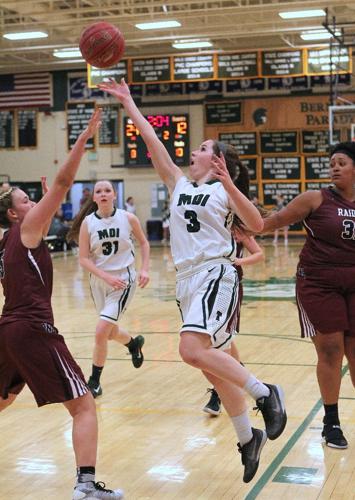 Girls fall to Bapst | Basketball | mdislander.com