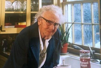 Ruth Moore days are here again | Arts & Living | mdislander.com