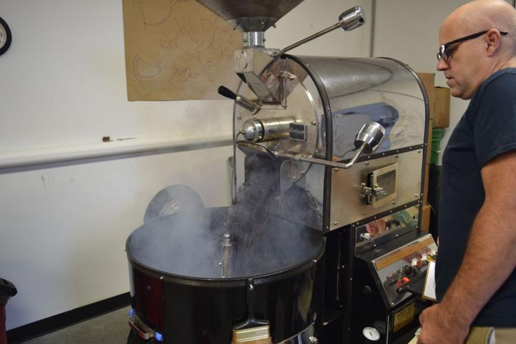 Coffee shop, roastery team up | News | mdislander.com