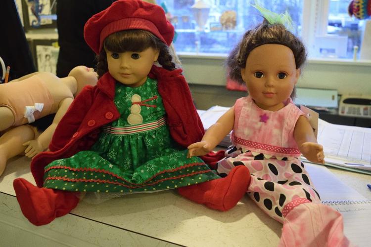 Artist creates colorful doll clothes | Arts & Living | mdislander.com