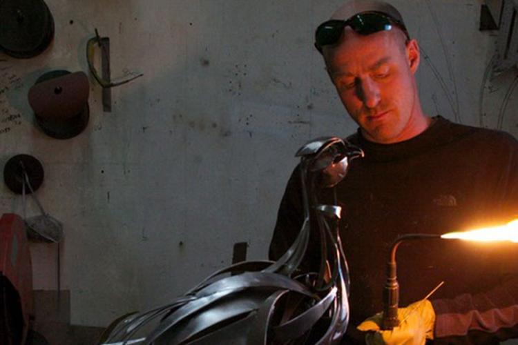 Wildlife artist finds his voice in metal | Arts & Living | mdislander.com