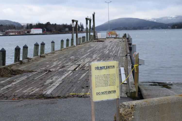 Peter Trout's Tavern and Inn hosts annual beach clean-up | Business ...