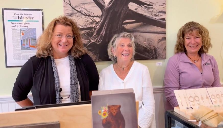 Small-batch jewelry store opens on Main Street | Business | mdislander.com