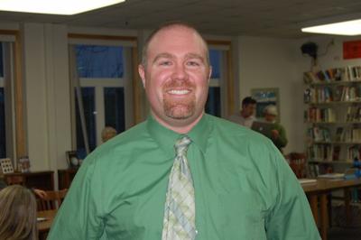 Students to join school board | Education | mdislander.com