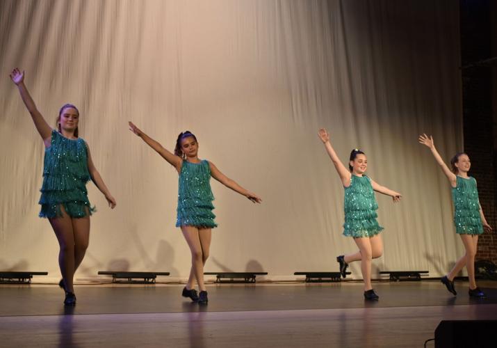 Two Shoes Dance's 'Retro Groove' takes the stage | News | mdislander.com