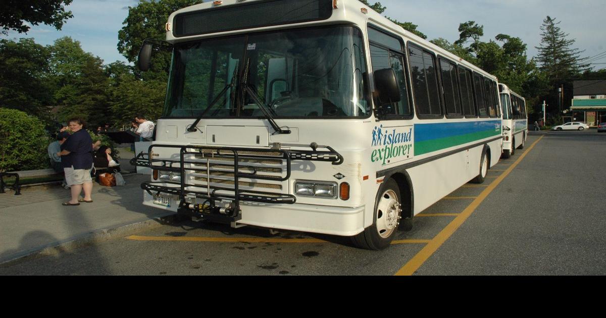 Explorer buses set ridership record | News | mdislander.com