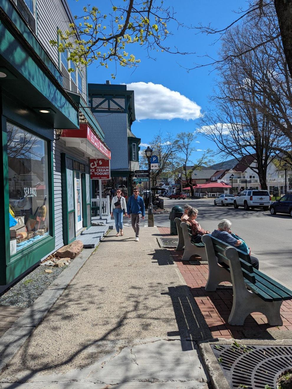 Page A1 | Digital Edition | mdislander.com